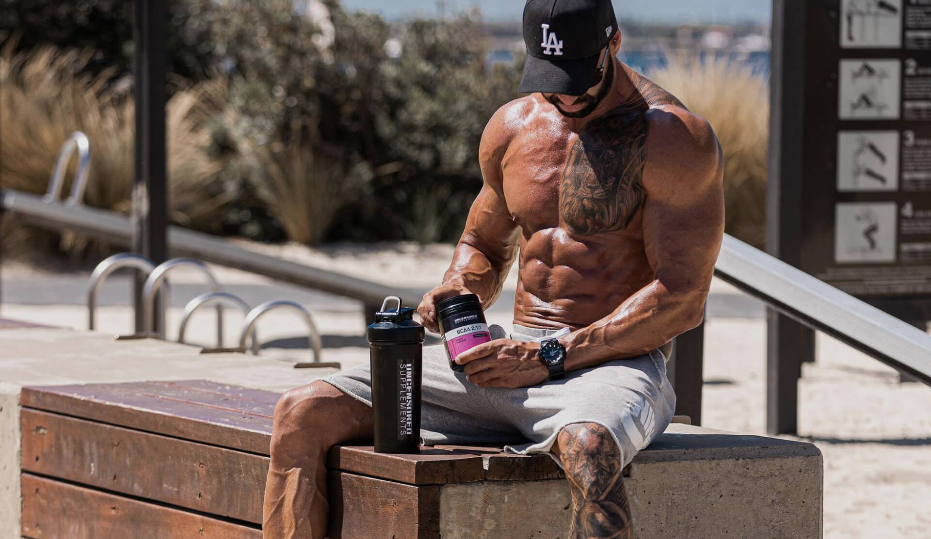 HOW TO BUILD MUSCLE WHILE GETTING LEAN